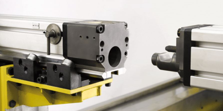 Sectional rail couplings from GAM